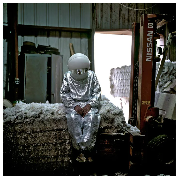 Little Yazoo: Photographing Walter Carter for Ralph Lemon
